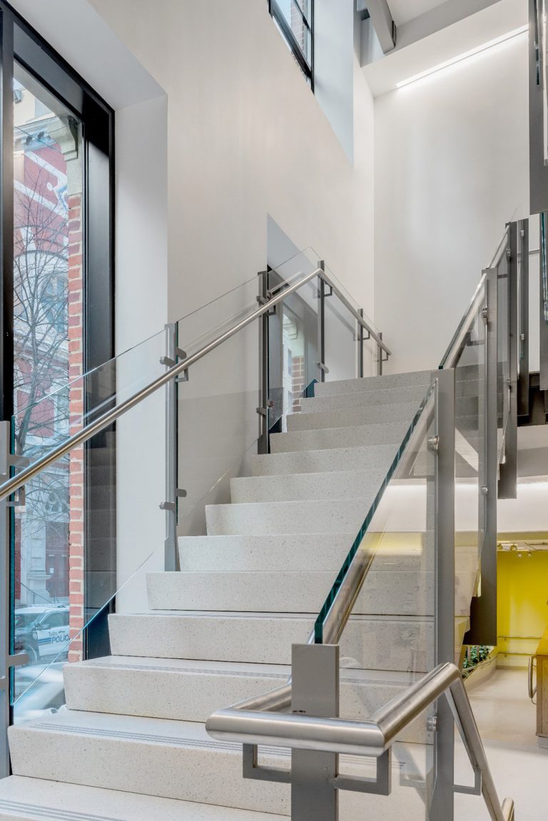 An Elegant Communicating Stair - Payette