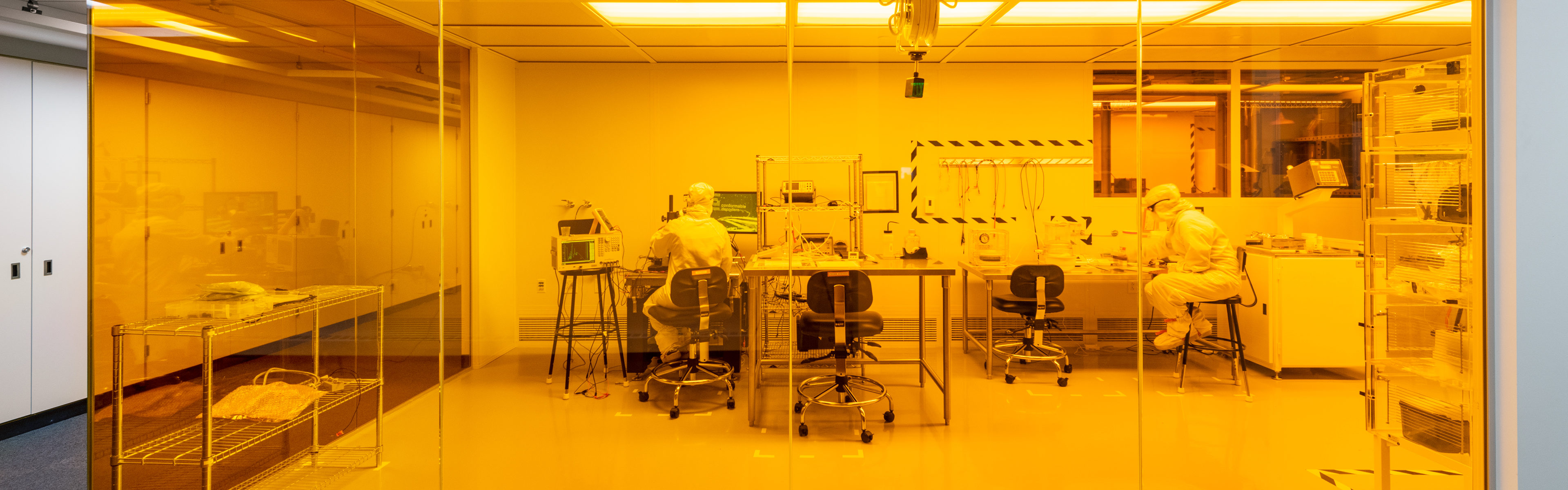 A Cleanroom in Two Images - Payette