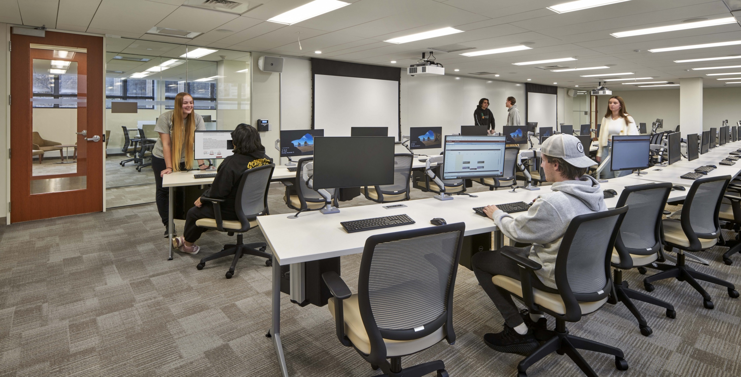 Adaptive Reuse – From Vehicle Maintenance Shed to Advanced Engineering Makerspace - Payette