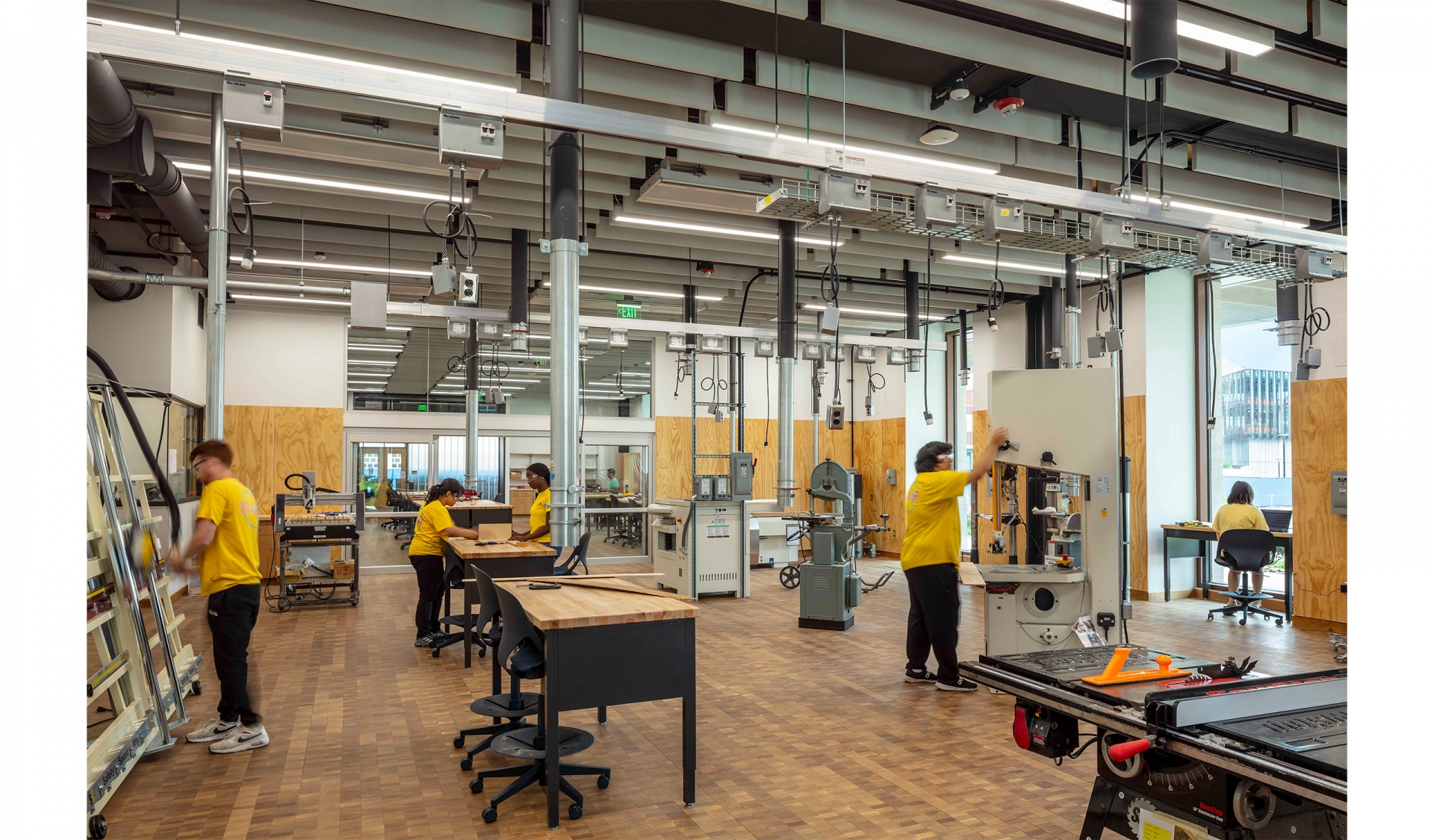 Scales of Making – Small, Medium and Supersized Makerspaces for Undergraduate Education - Payette