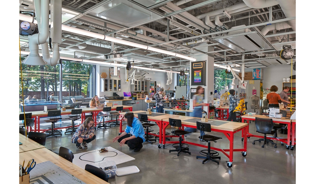 Scales of Making – Small, Medium and Supersized Makerspaces for ...